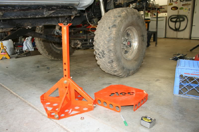 Get Off the Beaten Path Safely with These Top Off Road Jack Stands